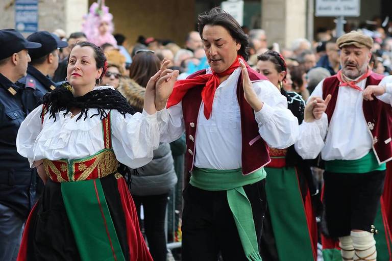 The 10 most beautiful carnivals in Italy (dates and events 2025)