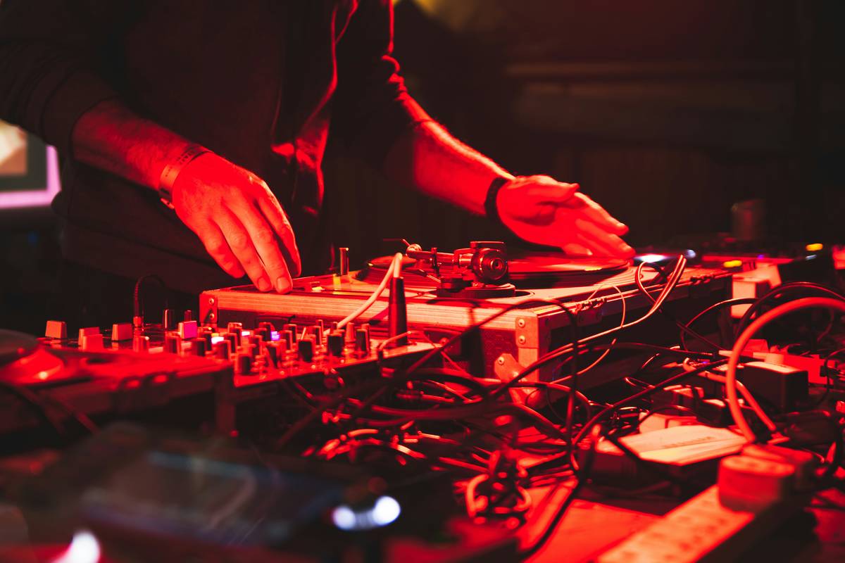 7 DJ set gratis a Milano tra questo e il prossimo weekend di settembre ...
