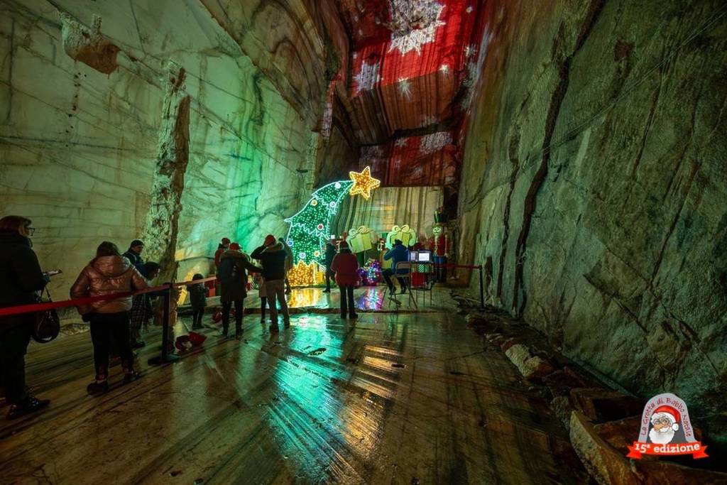 Less than an hour from Milan is Santa Claus's Grotto: it is inside the ...