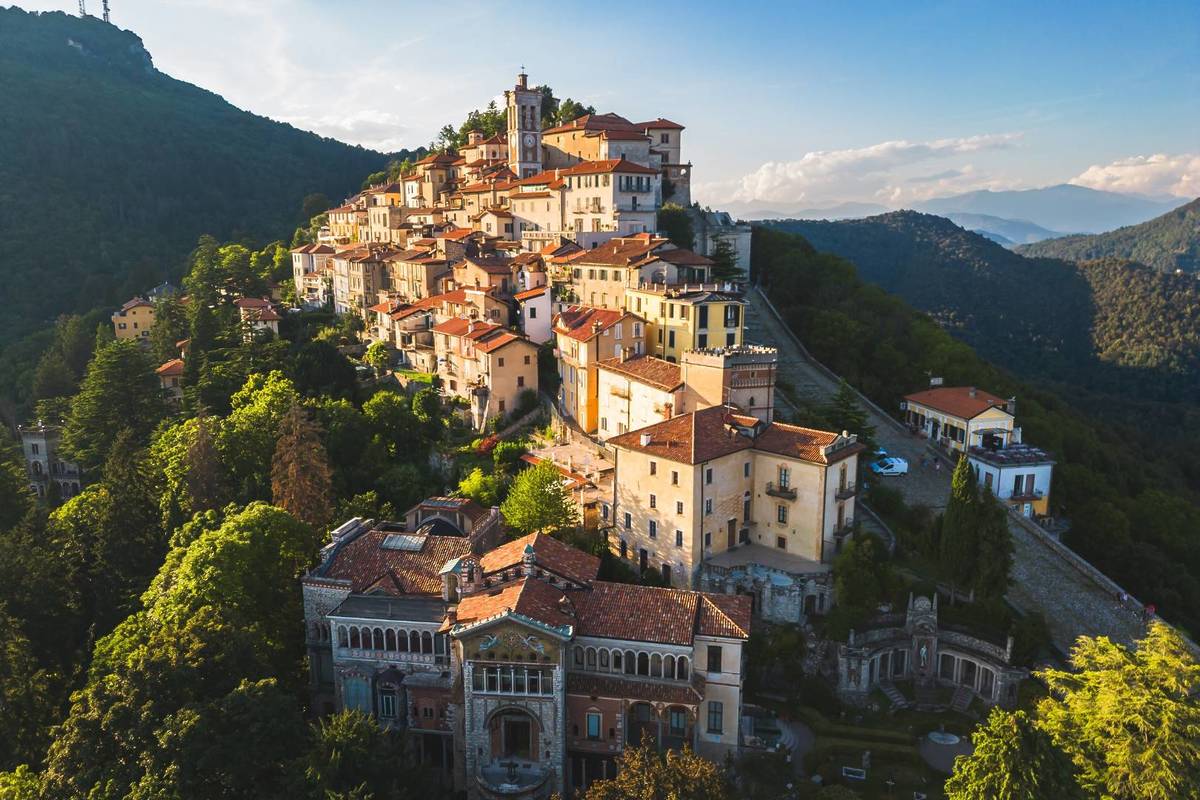 An hour from Milan, there is a UNESCO World Heritage village with 14 ...