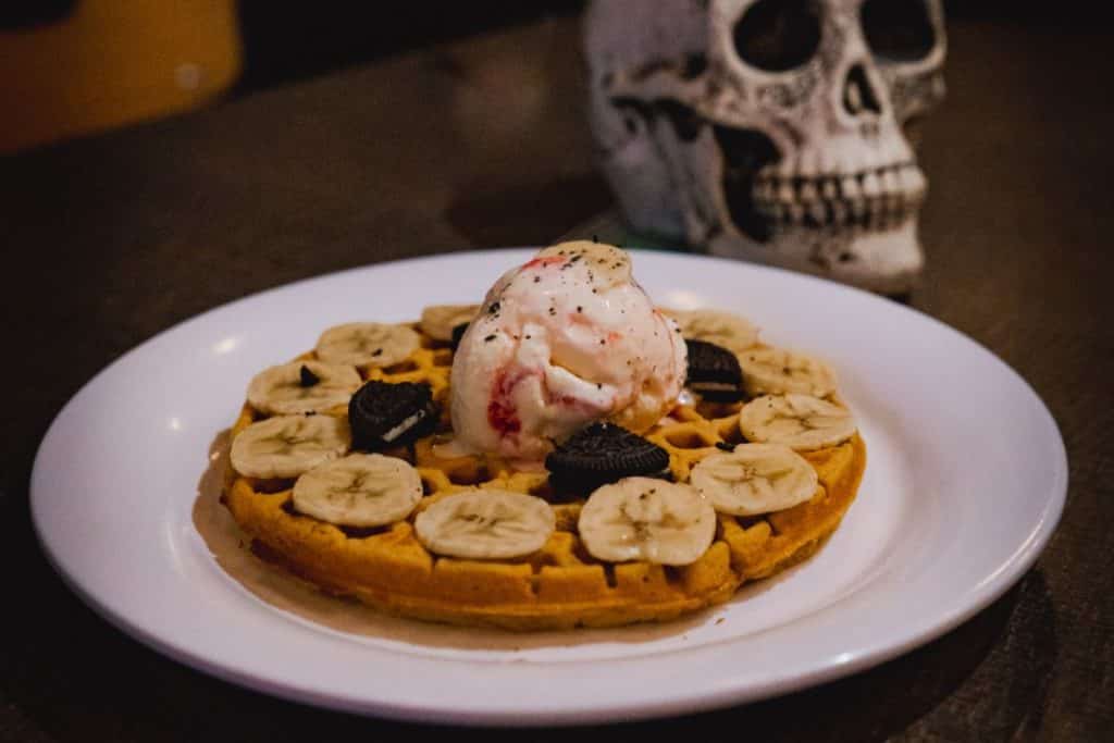 Stranger Coffee: Annabelle, Regan y Chucky están en esta cafetería