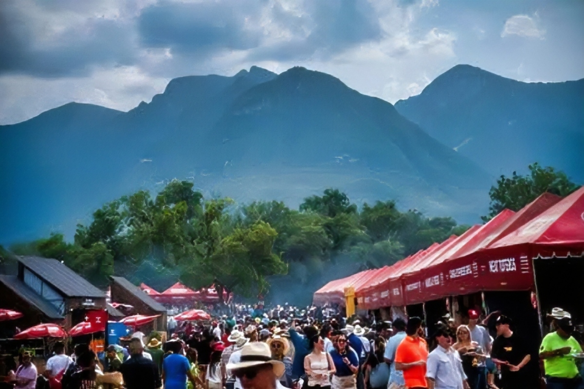 Carne asada, chela, música y más en el Grill Master H.E.B.