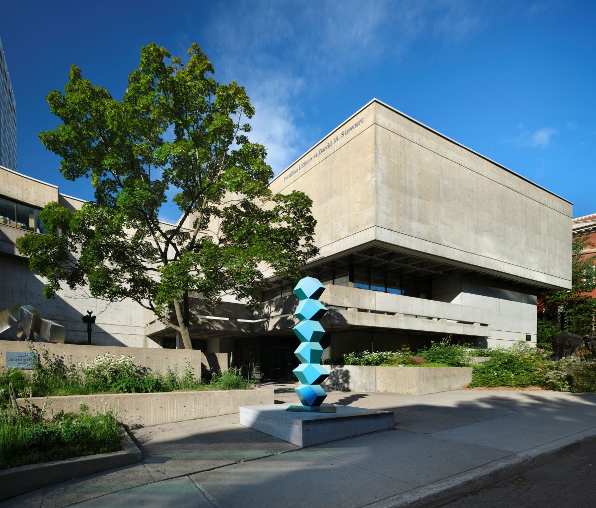 Bauhaus, orfèvrerie et un "soleil" monumental - réouverture du pavillon ...