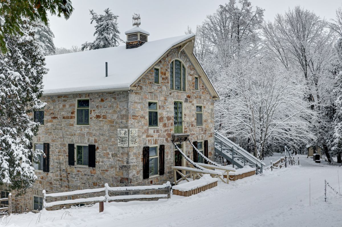 Just 2 hours from Montreal - this Hallmark village is a must-see for ...