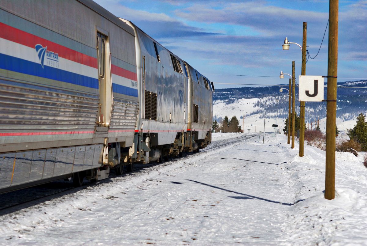 A Montreal-New York train from $75 - with the best views of the snow ...