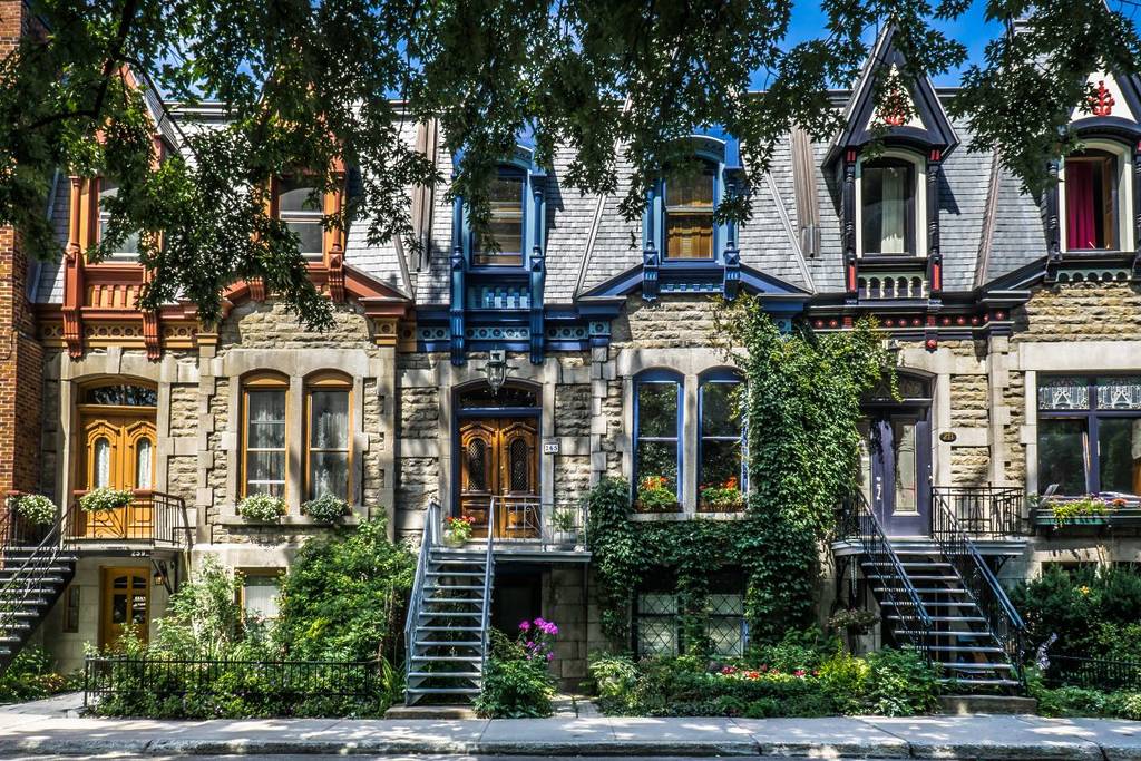 The Art of Picnicking in Montreal—The Perfect Sandwich and the Park to ...