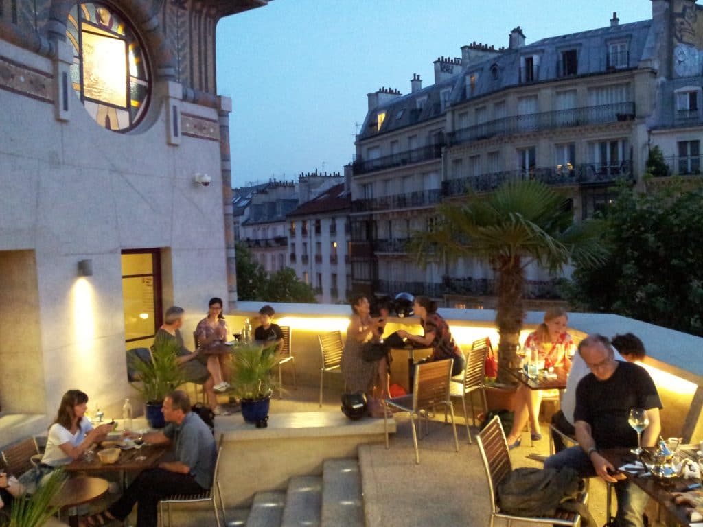 6€ 50 la place de cinéma au Louxor, j'adore, j'adore, j'adooooore