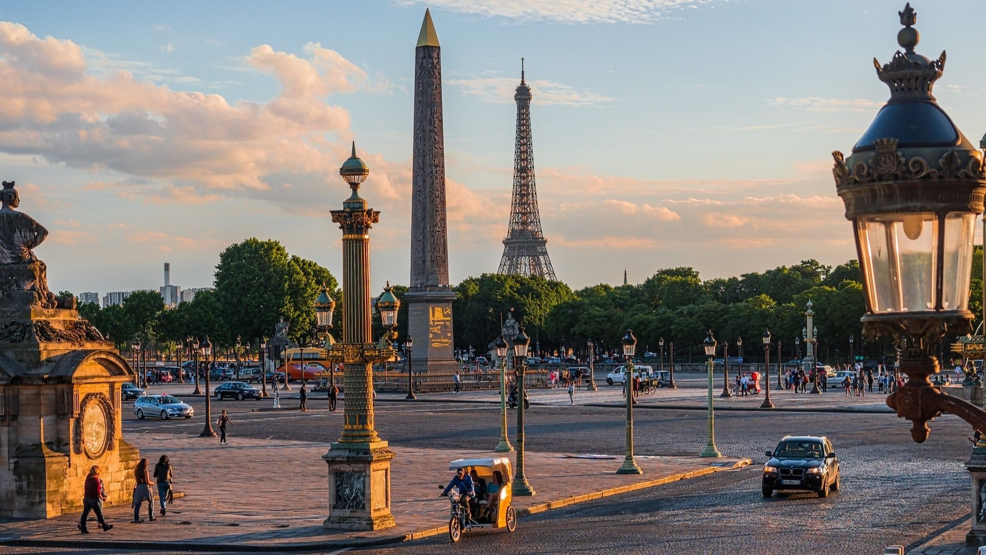 Découvrez l'histoire et les secrets des places de Paris