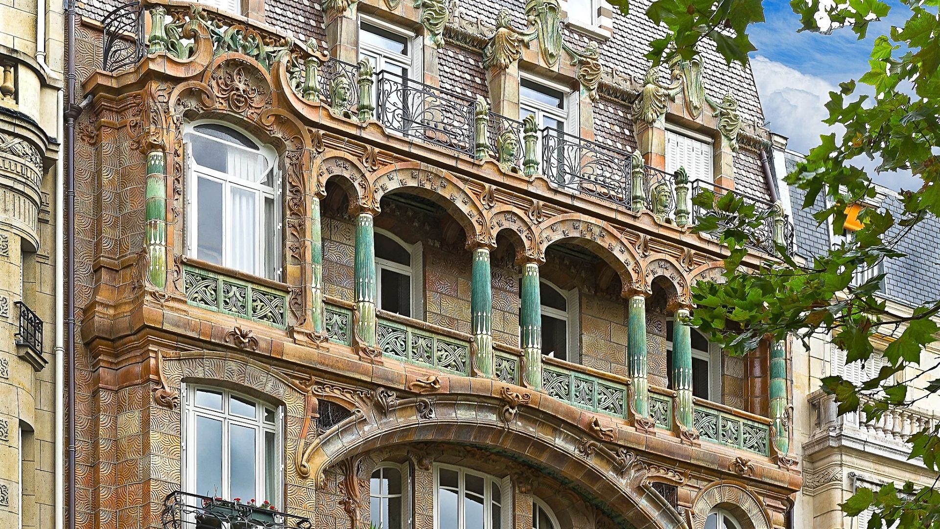 The most unusual architecture in Paris - Paris Secret