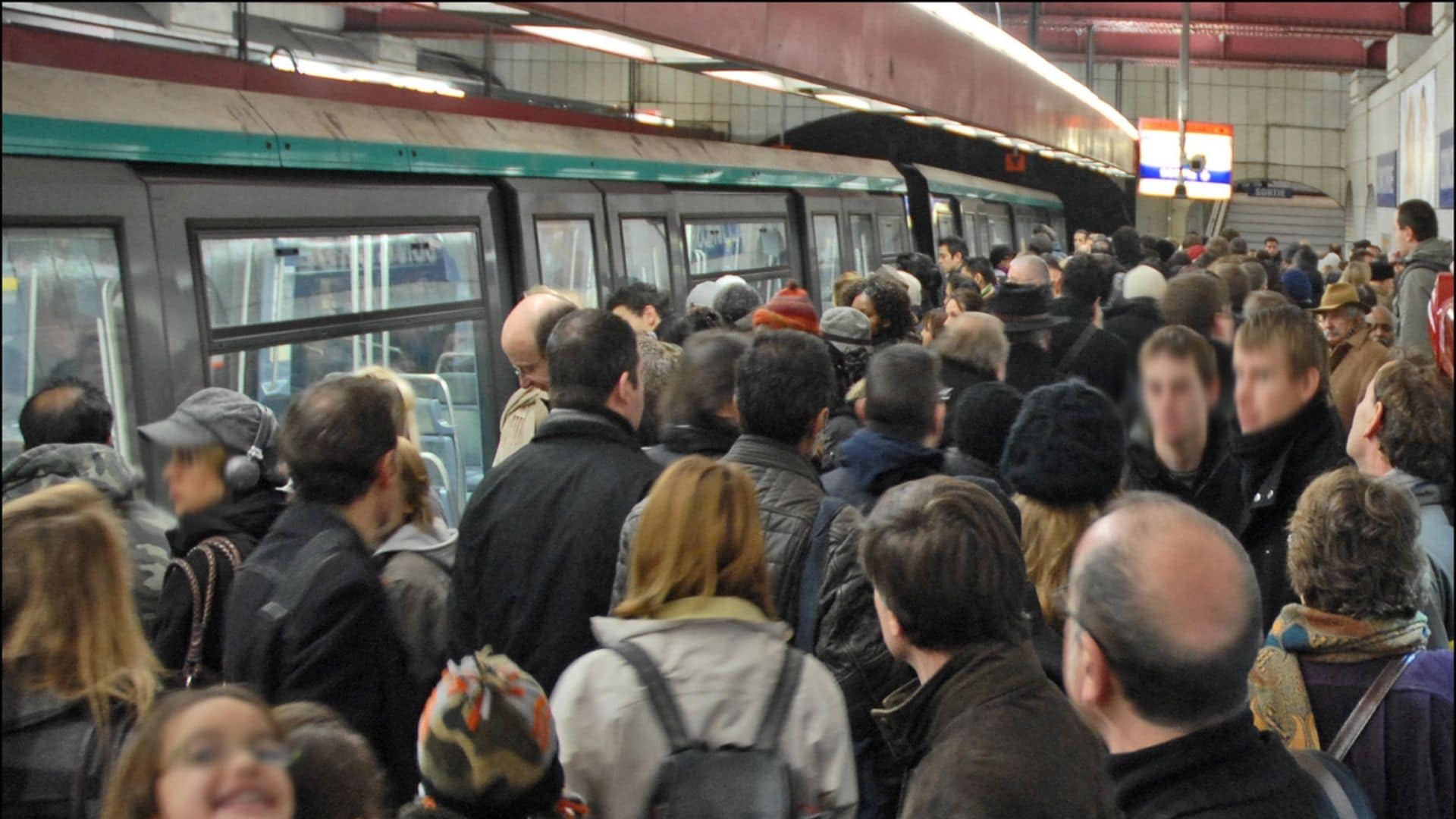 Grève de la RATP : trafic globalement perturbé et 8 lignes interrompues ...
