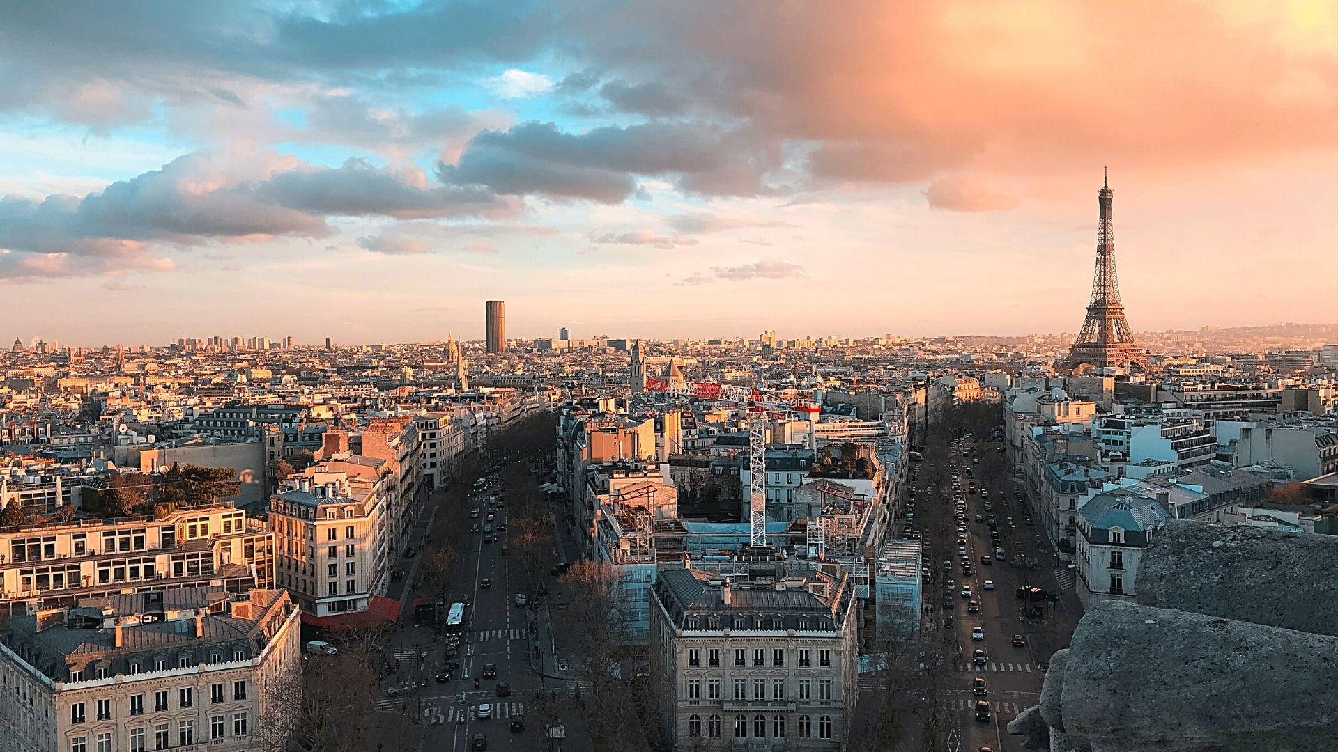 Flyview : Paris comme vous ne l'avez jamais vu avec des survols ...
