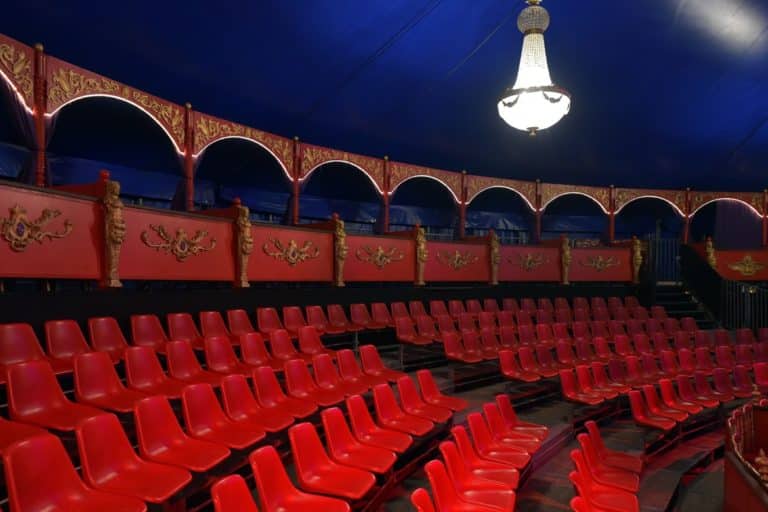 Cirque Bormann-Moreno zet show voort in Parijs!