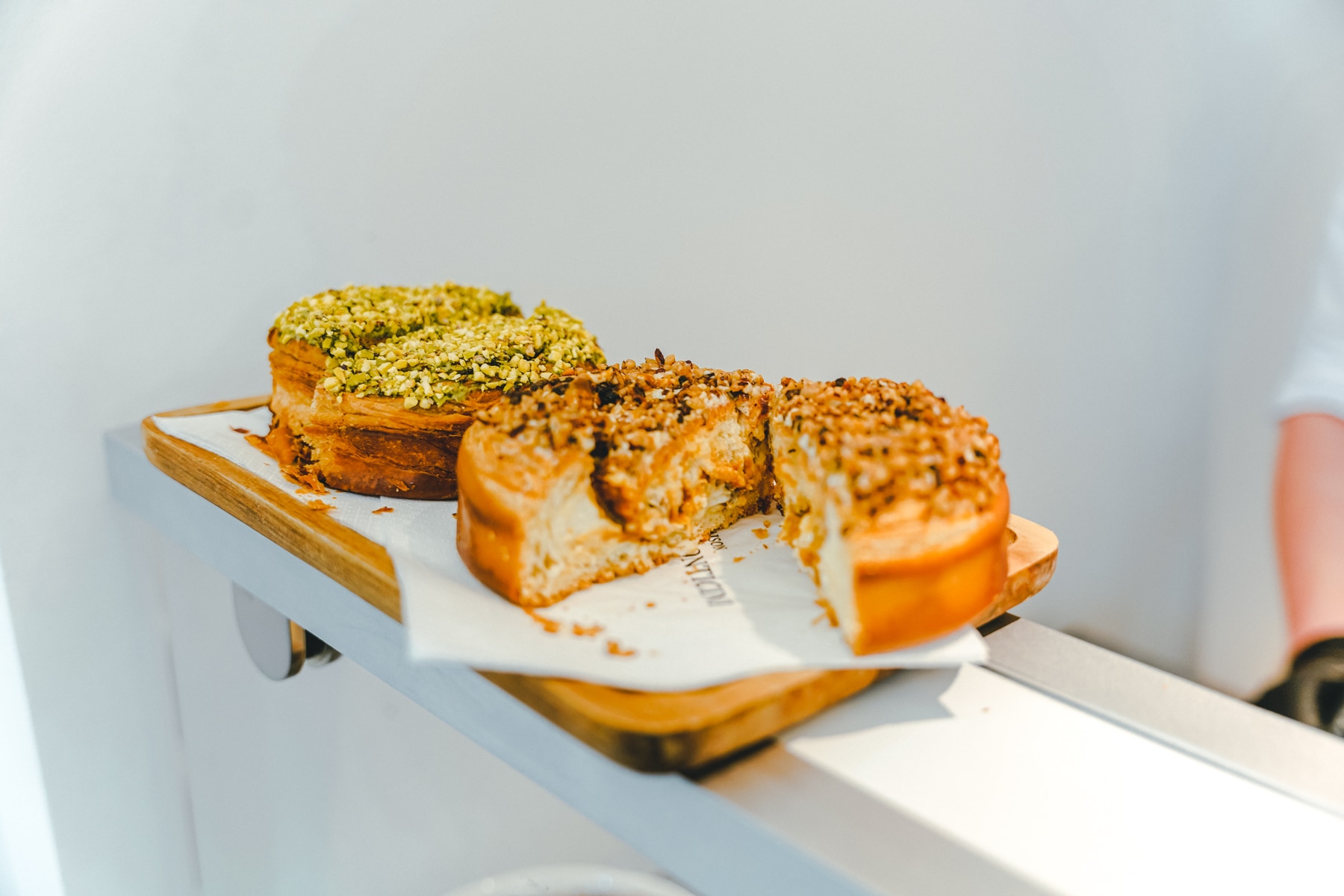 Philippe Conticini : le Chef ouvre son bar à Croissants Rolls à Paris