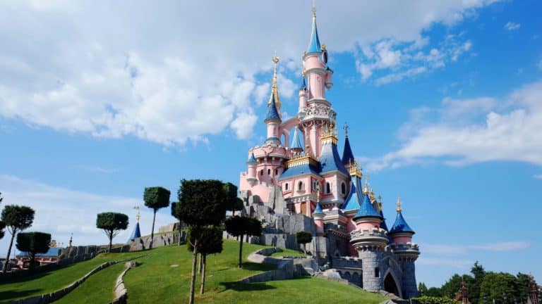 Dieses Märchenschloss soll Disneyland Paris inspiriert haben