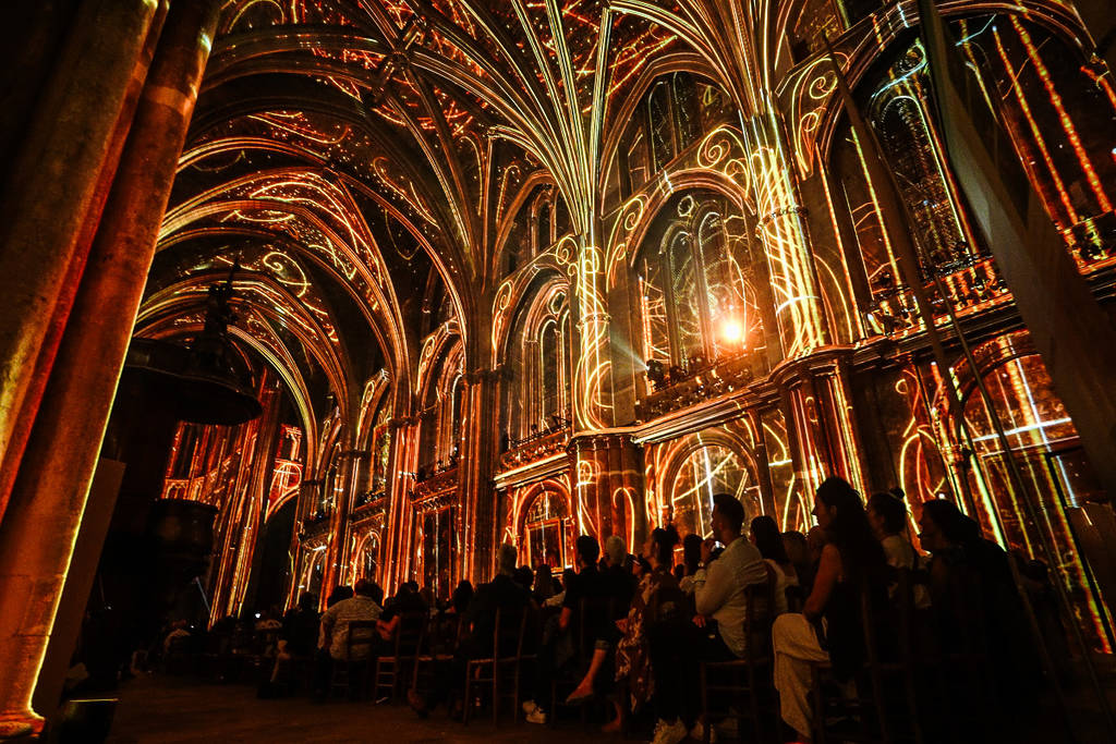 Luminiscence : un spectacle immersif à l'Église Saint-Eustache