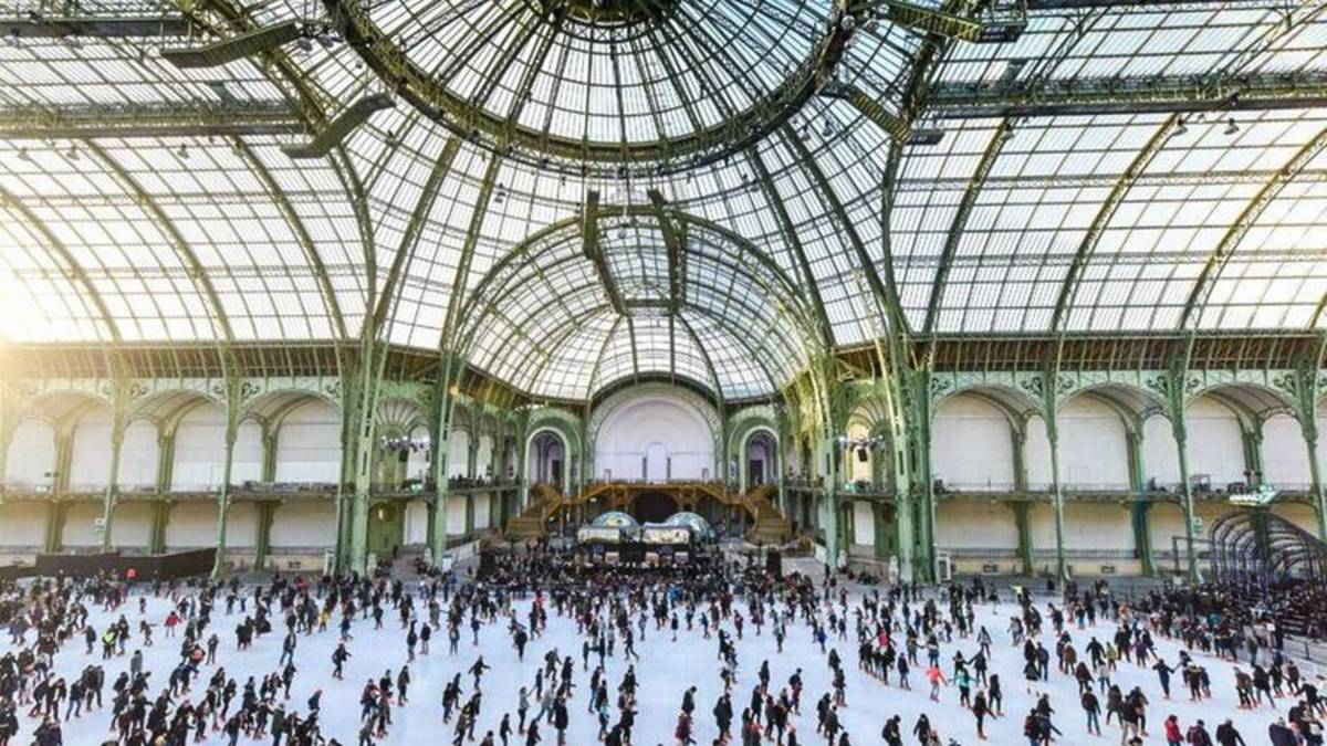 The world's largest ice rink reopens at the Grand Palais