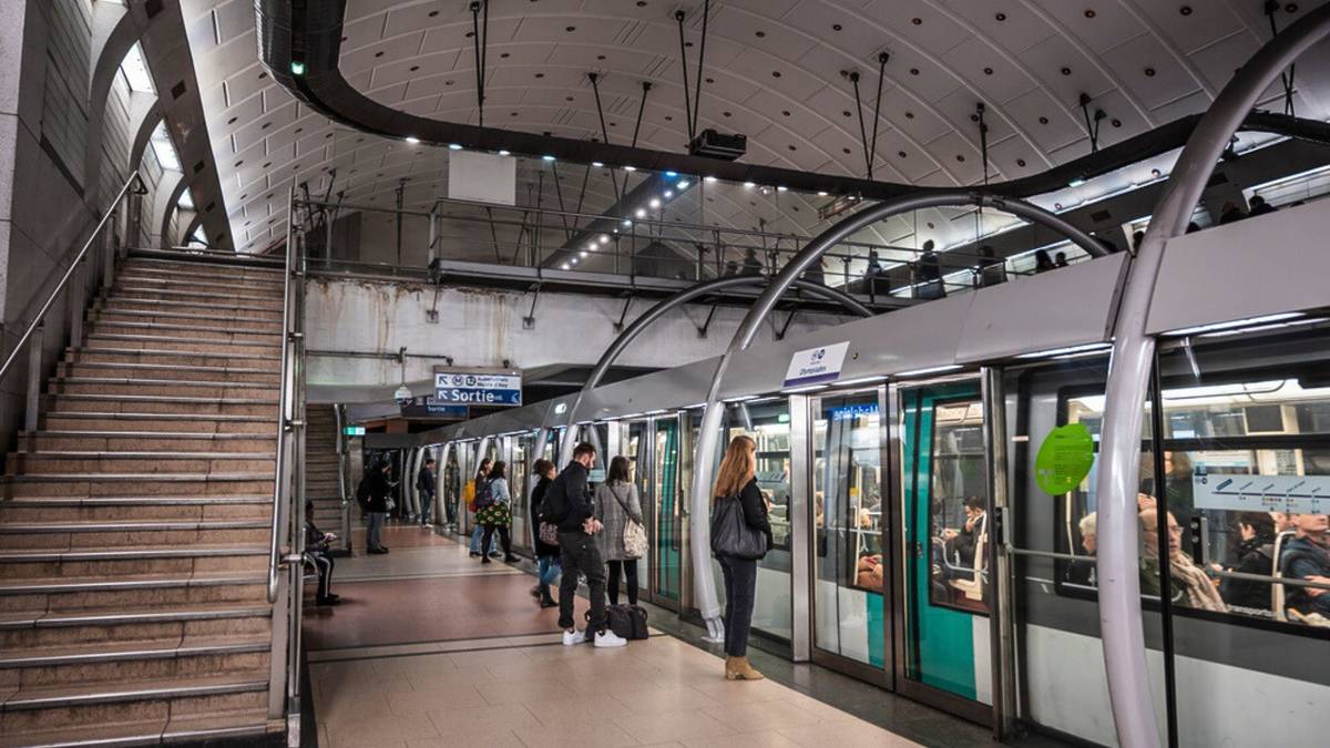 Is line 14 the most reliable and punctual line in the world?