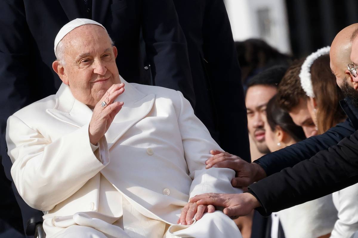 Pope Francis Paris: why did the Pope never come to Paris?