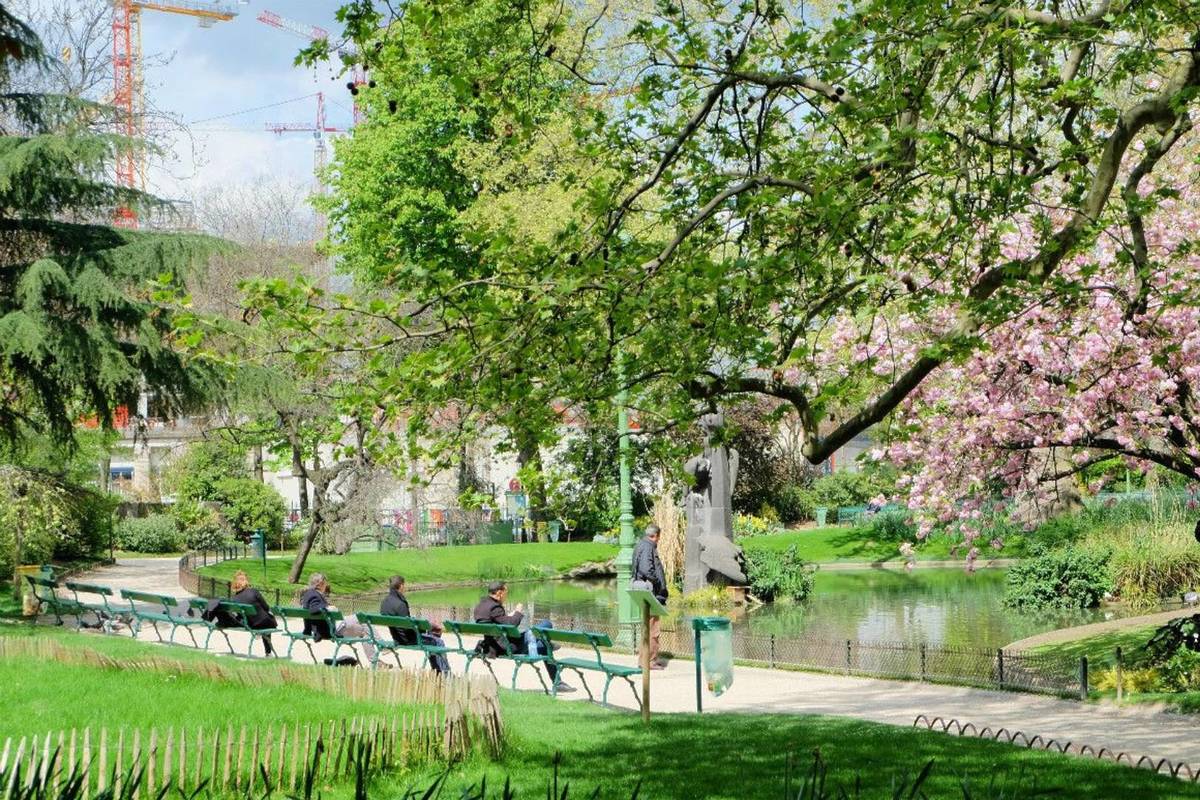 This secret water-filled square in Paris is an oasis of freshness