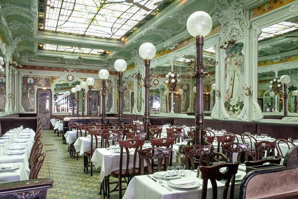 Este bouillon parisino es una auténtica maravilla del estilo Art Nouveau