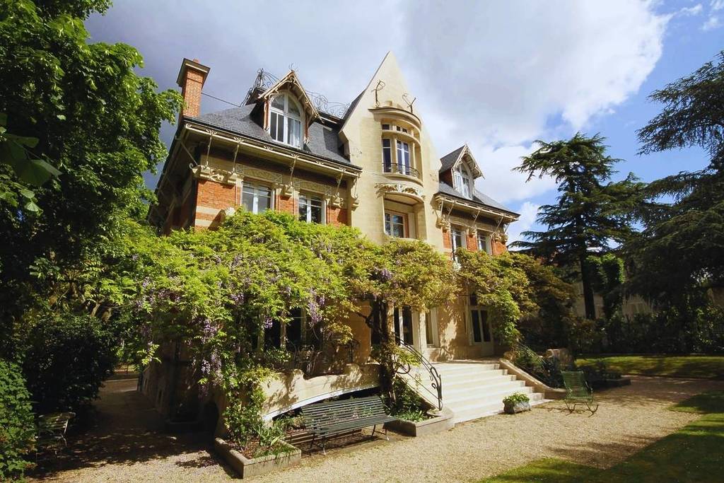 This ingenious Art Nouveau villa is 30 minutes from Paris
