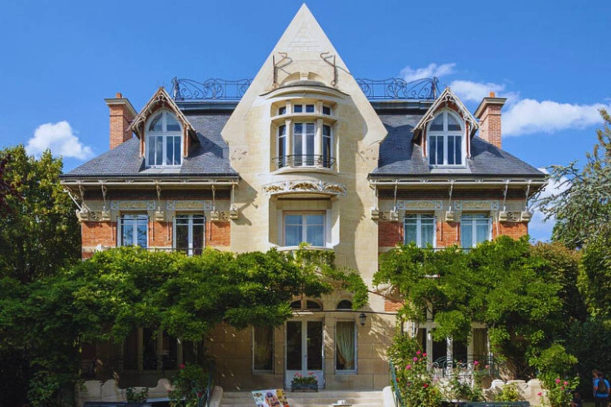 This ingenious Art Nouveau villa is 30 minutes from Paris