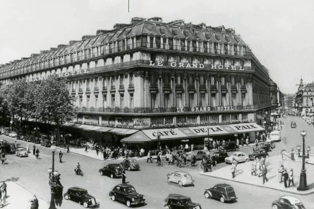 In Paris, a stone's throw from the Opéra, this legendary café was born ...