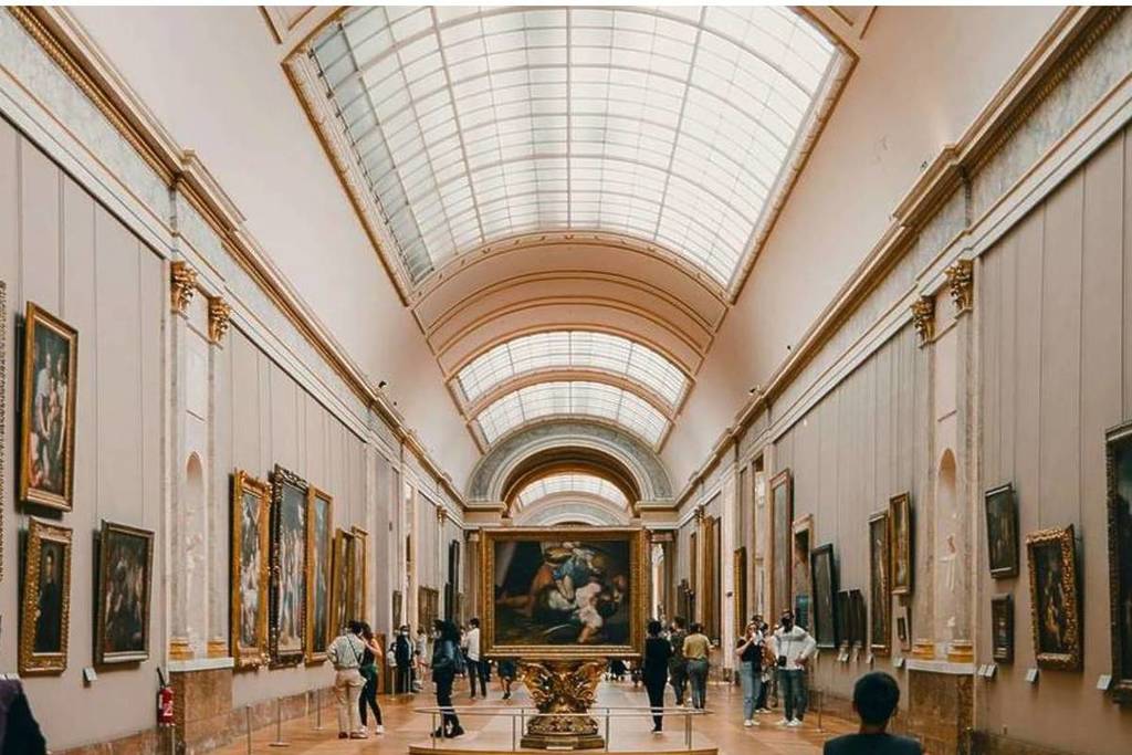 7 minuten om het grootste museum ter wereld te beroven: waarom is het Louvre al meer dan een ...
