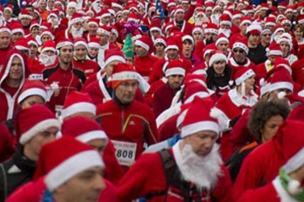 What is it about the Santa Claus Run at the gates of Paris that gets ...