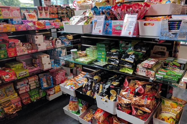 Not many people know it, but France's biggest manga library is hidden ...