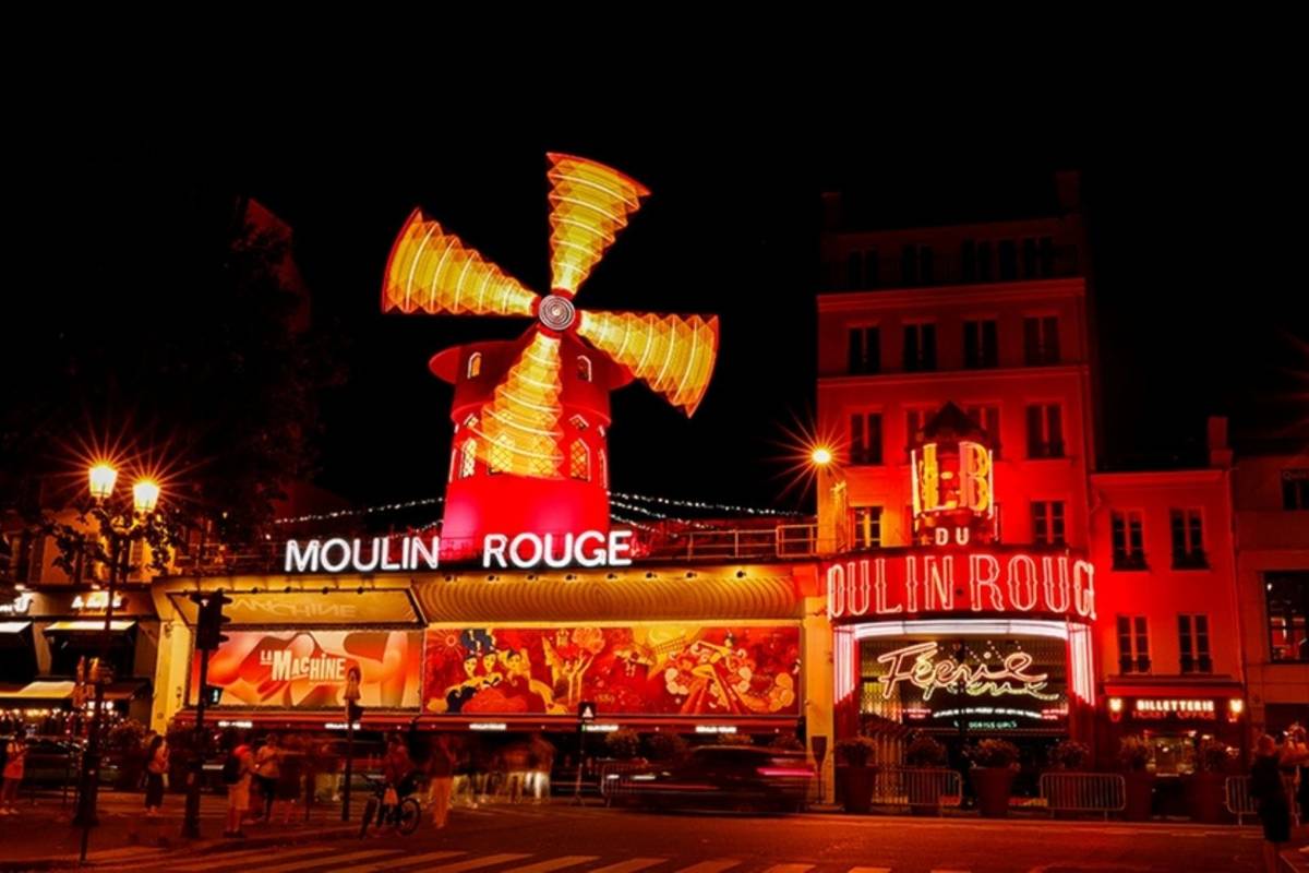 Een grandioos diner-spektakel in de Moulin Rouge om te beleven op ...