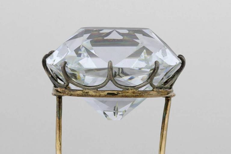 This legendary diamond, the purest and most beautiful in the world ...