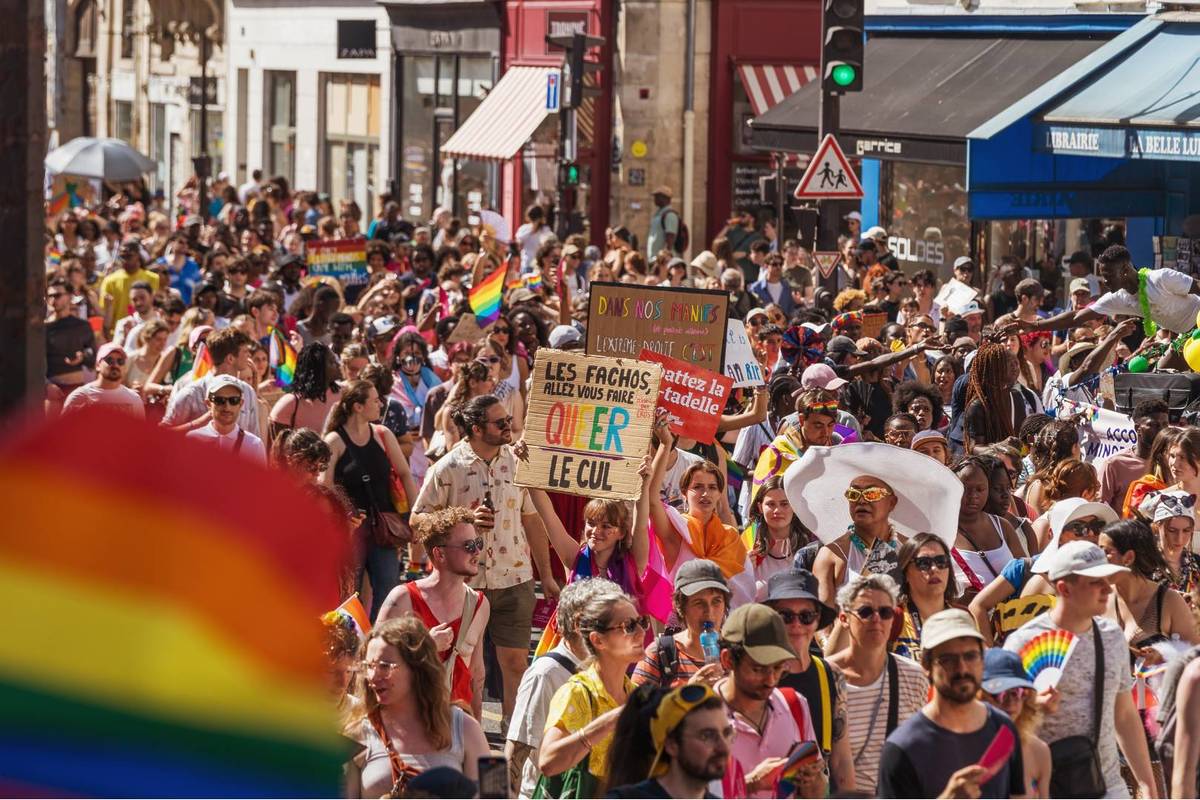 Endlich steht das Datum der Pride Parade 2026 fest... und dieses Jahr ...