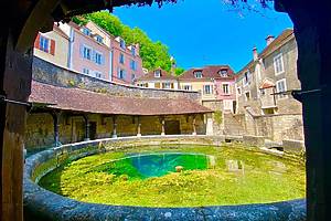 Not far from Paris, this spring with its turquoise waters has been ...
