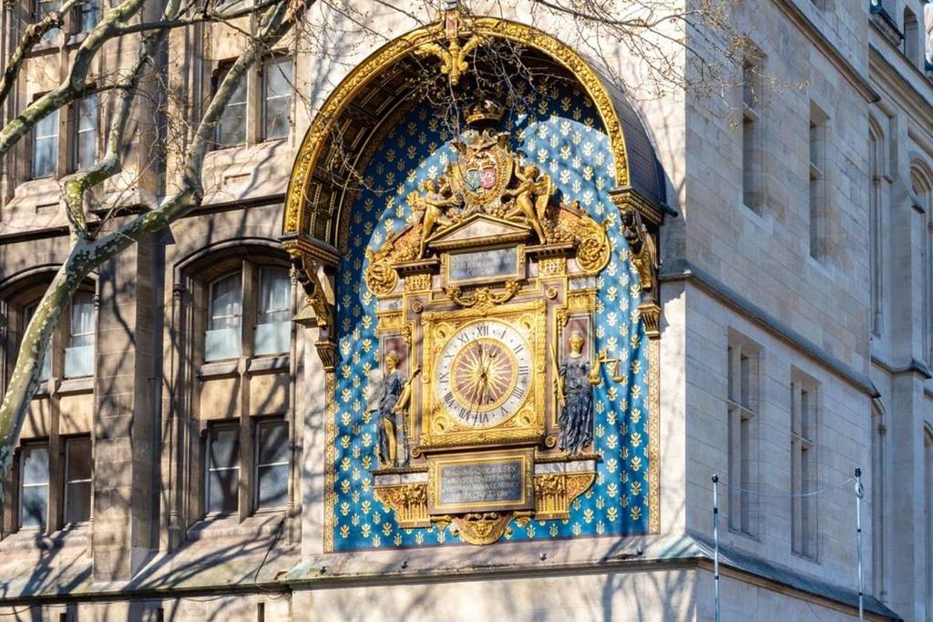 The most beautiful clock in Paris has been telling time to Parisians ...