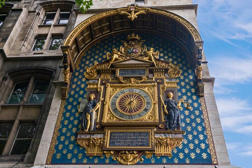 The most beautiful clock in Paris has been telling time to Parisians ...