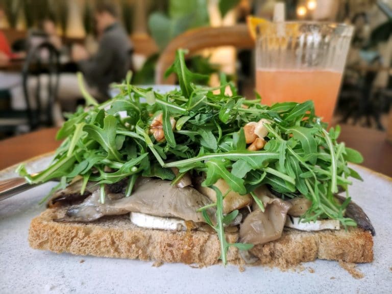 Lea - Food & Drinks: o novo espaço de brunch, que é uma casa de família