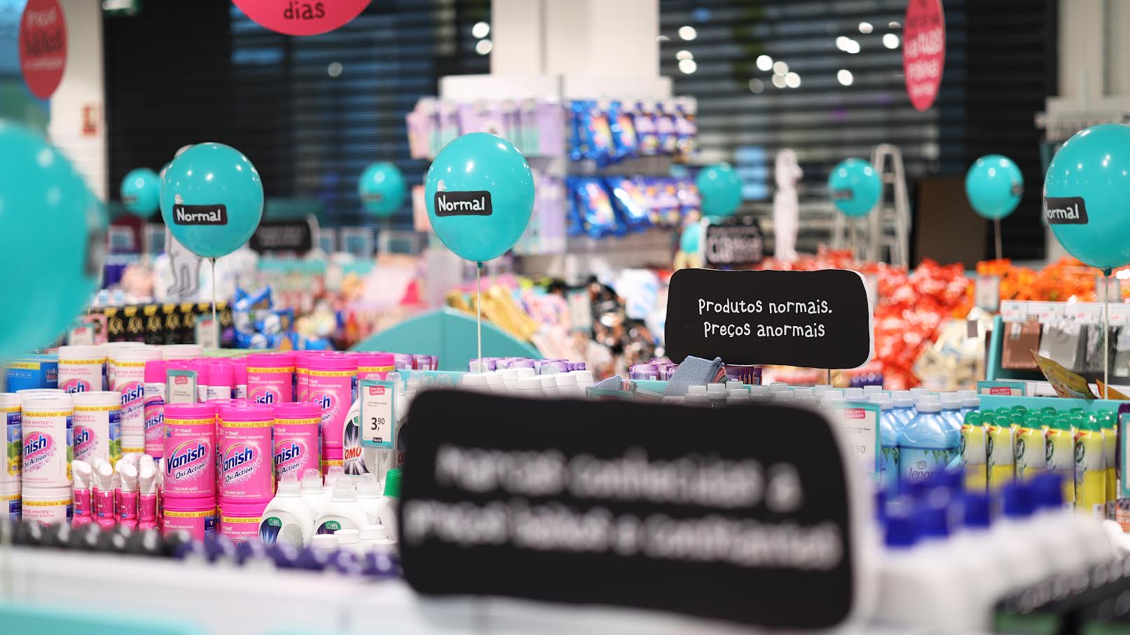 NORMAL abre uma das suas primeiras lojas de rua no Porto