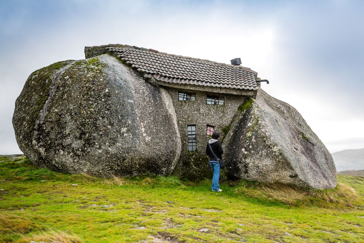 The Strangest House In The World" It's Near Porto