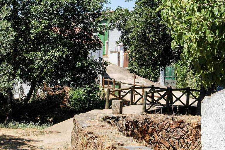 Marco International Bridge: the smallest in the world