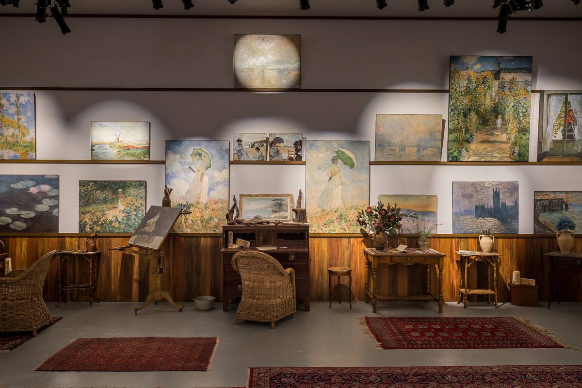 This Vibrant 360° Exhibit Brings Monet's Masterpieces To Life