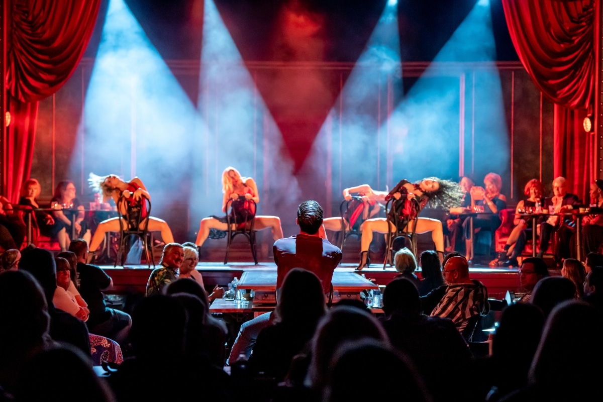 SAVOR After Hours Pairs A Sultry Cabaret With Flights Of Wine