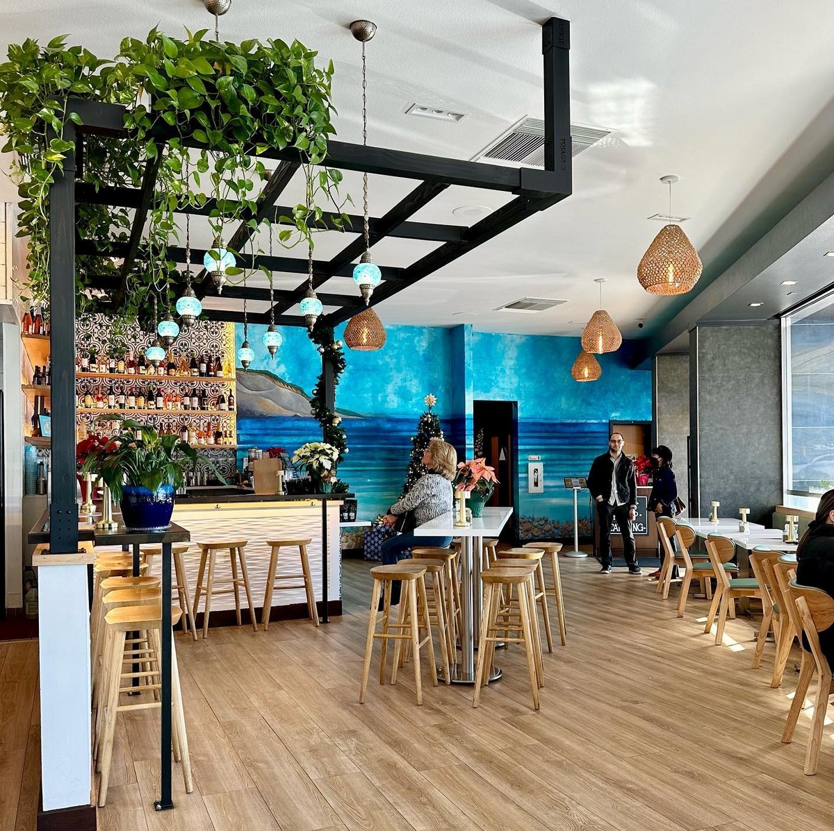 9 Of The Greatest Greek Restaurants In Sacramento