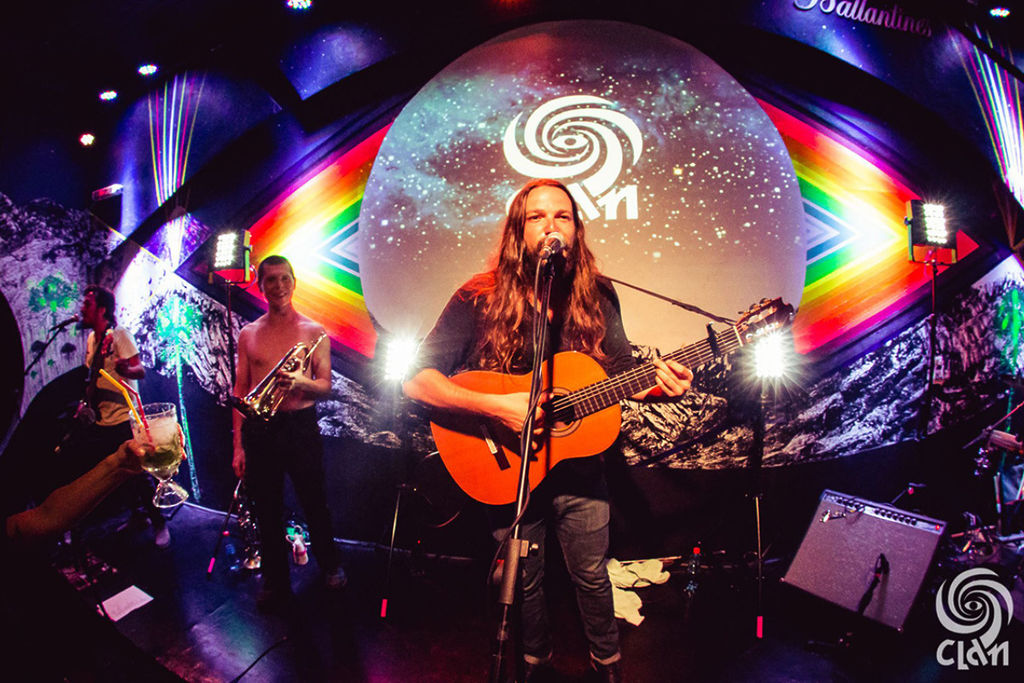 Lugares de música en vivo en Santiago