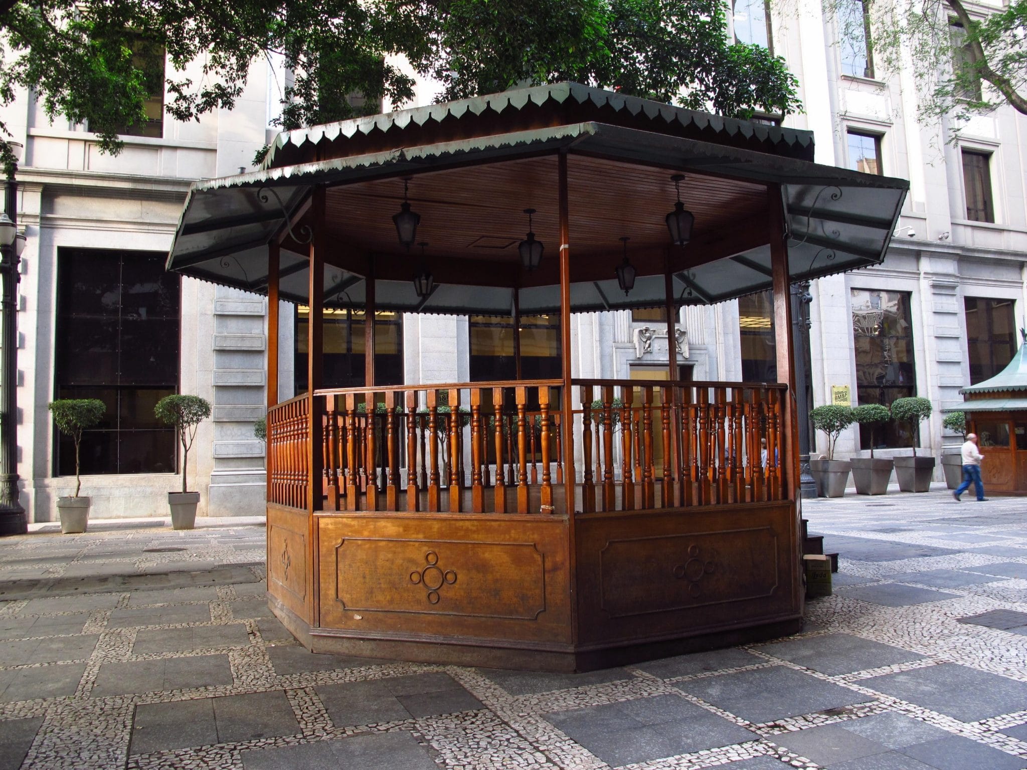 4 coretos que resistem no centro de São Paulo