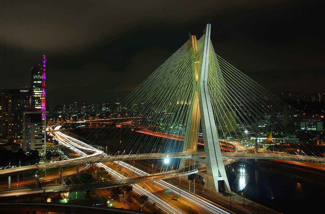 Ponte estaiada, um dos cartões postais mais belos de São Paulo