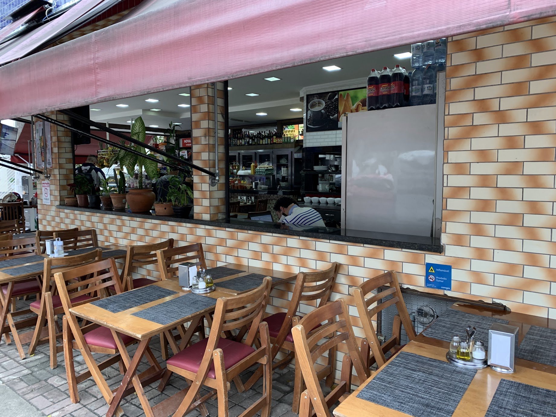 A história do estabelecimento que é a cara de SP, o 'Bar & Lanches'