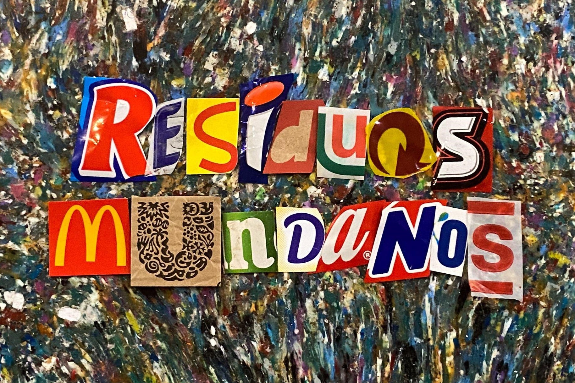 Mundano inaugura exposição impactante 'Resíduos Mundanos'