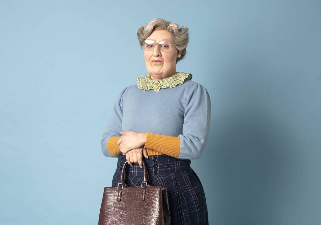 'Uma Babá Quase Perfeita' estreia em SP, com Eduardo Sterblitch