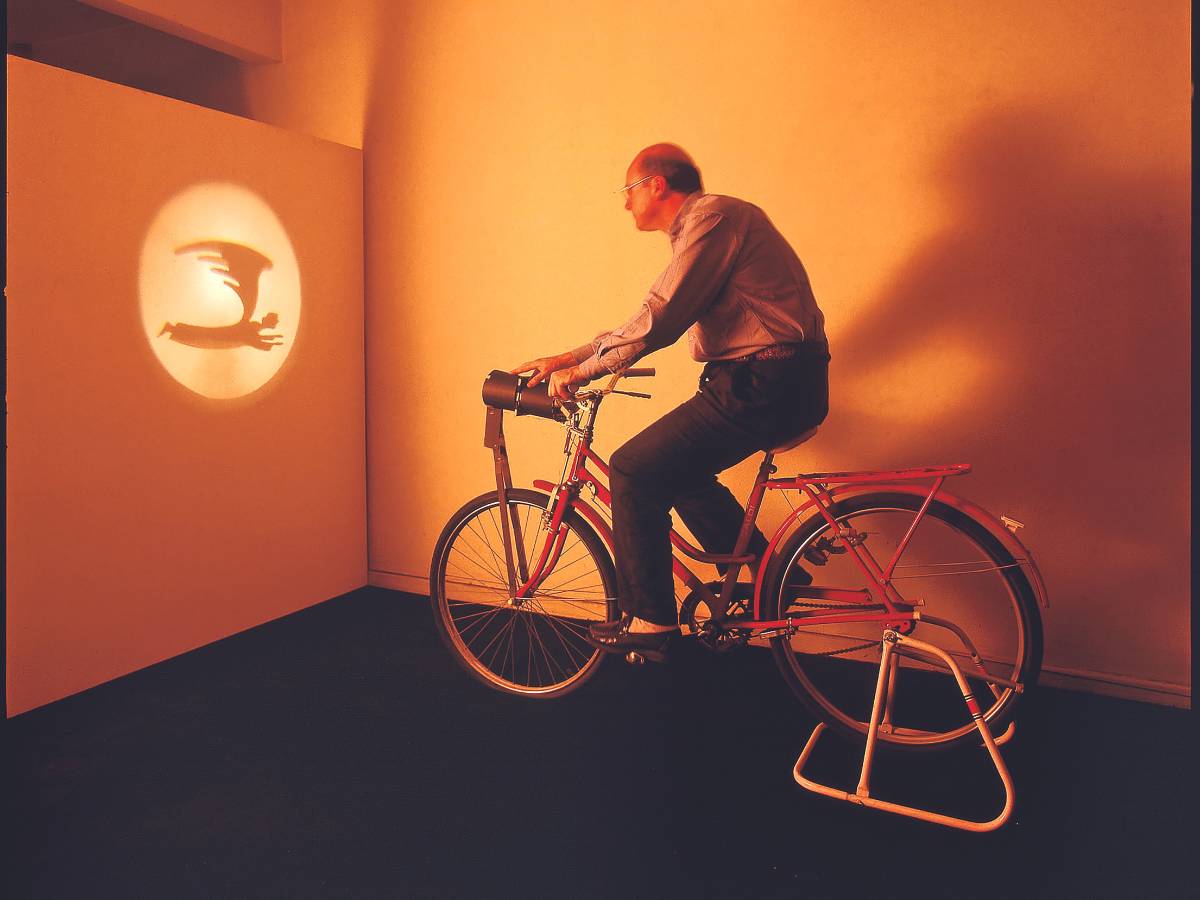 Guto Lacaz: Exposição gratuita apresenta obra inédita!